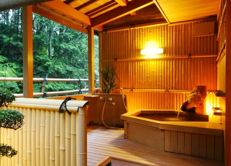 7 Best Ryokans with Private Onsen in Kyoto Japan - Casper's Journey