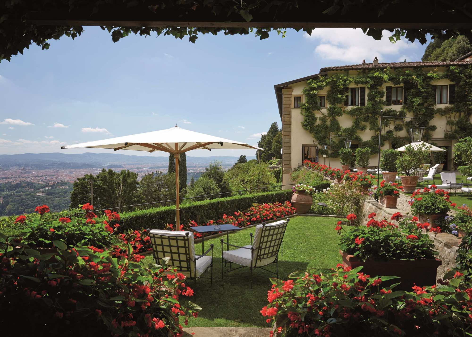 7 Best Romantic Hotels in Florence, Italy for Couples - Casper's Journey