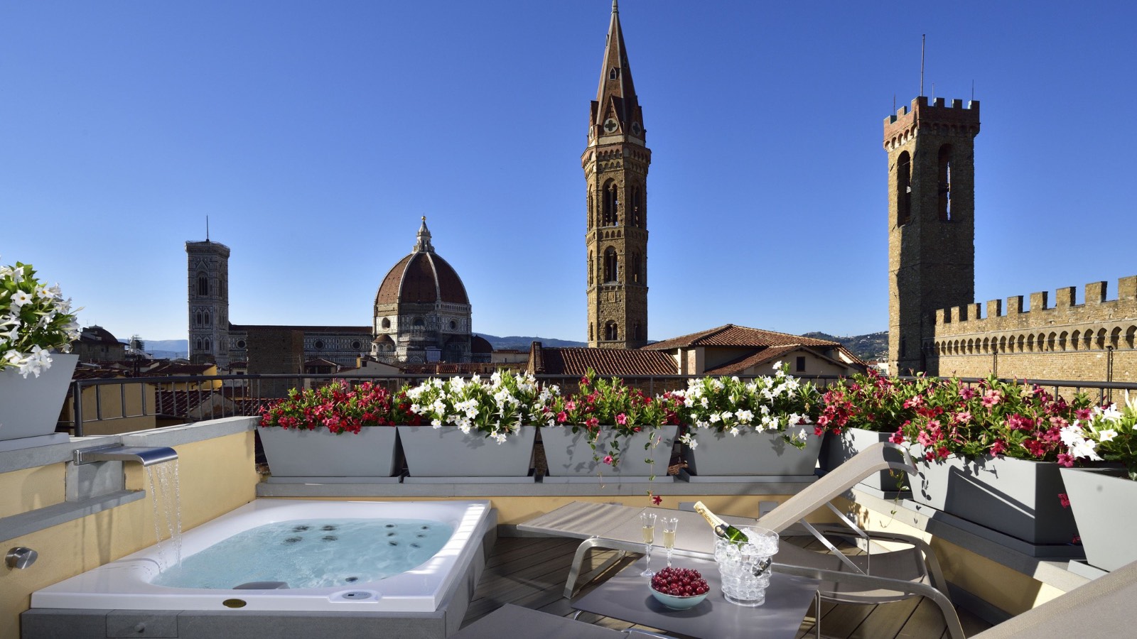 7 Best Romantic Hotels in Florence, Italy for Couples - Casper's Journey